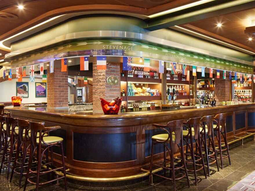 The Exchange | On-Board Bar & Lounge | P&O Cruises
