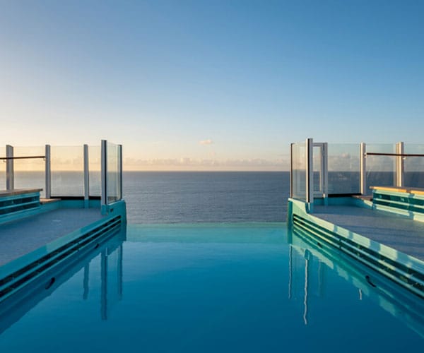 Arvia Swimming Pools | P&O Cruises